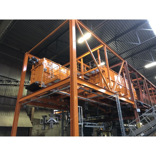 Entry and dosing hopper